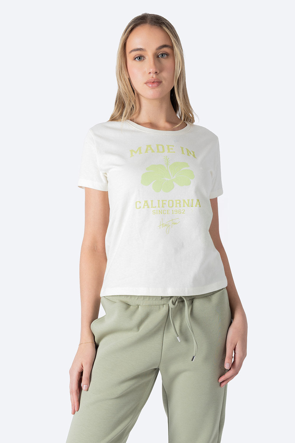 Playera beige claro diseño flores - Hang Ten – Hang Ten México